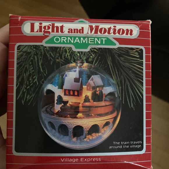 Hallmark | Holiday | Hallmark Light And Motion Ornament | Poshmark